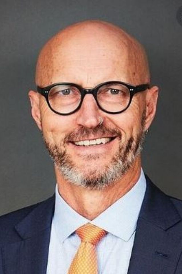 Steven Burgess - Hire Keynote and Guest Speaker - ICMI